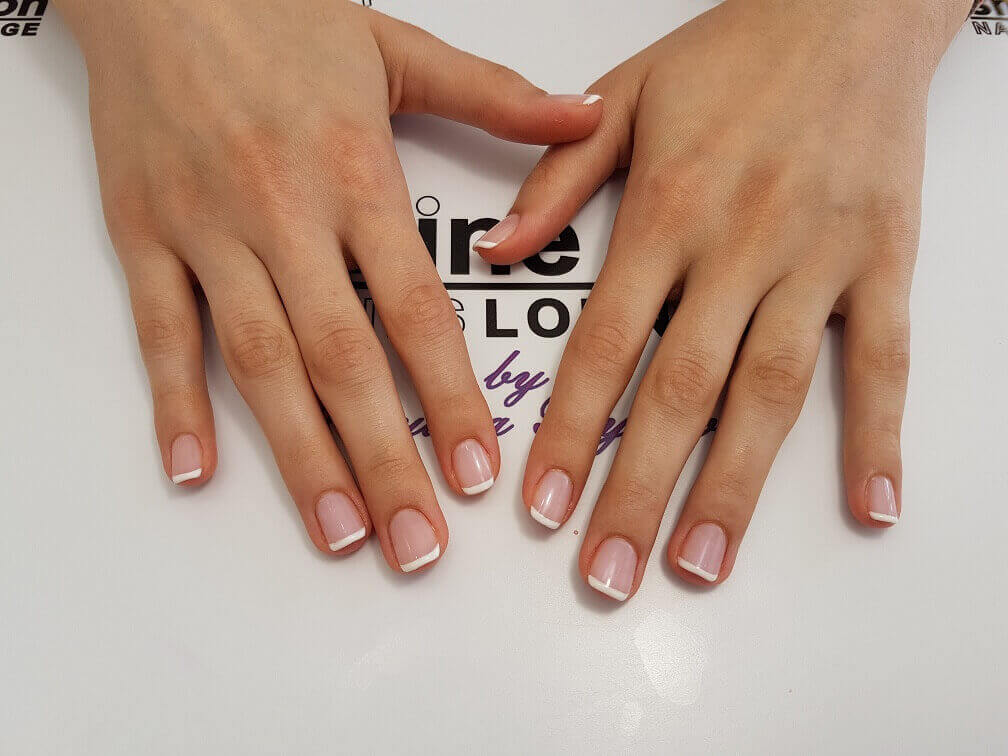 Shine On Nails Lounge - Περιποίηση Άκρων · Μανικιούρ Πεντικιούρ Νύχια